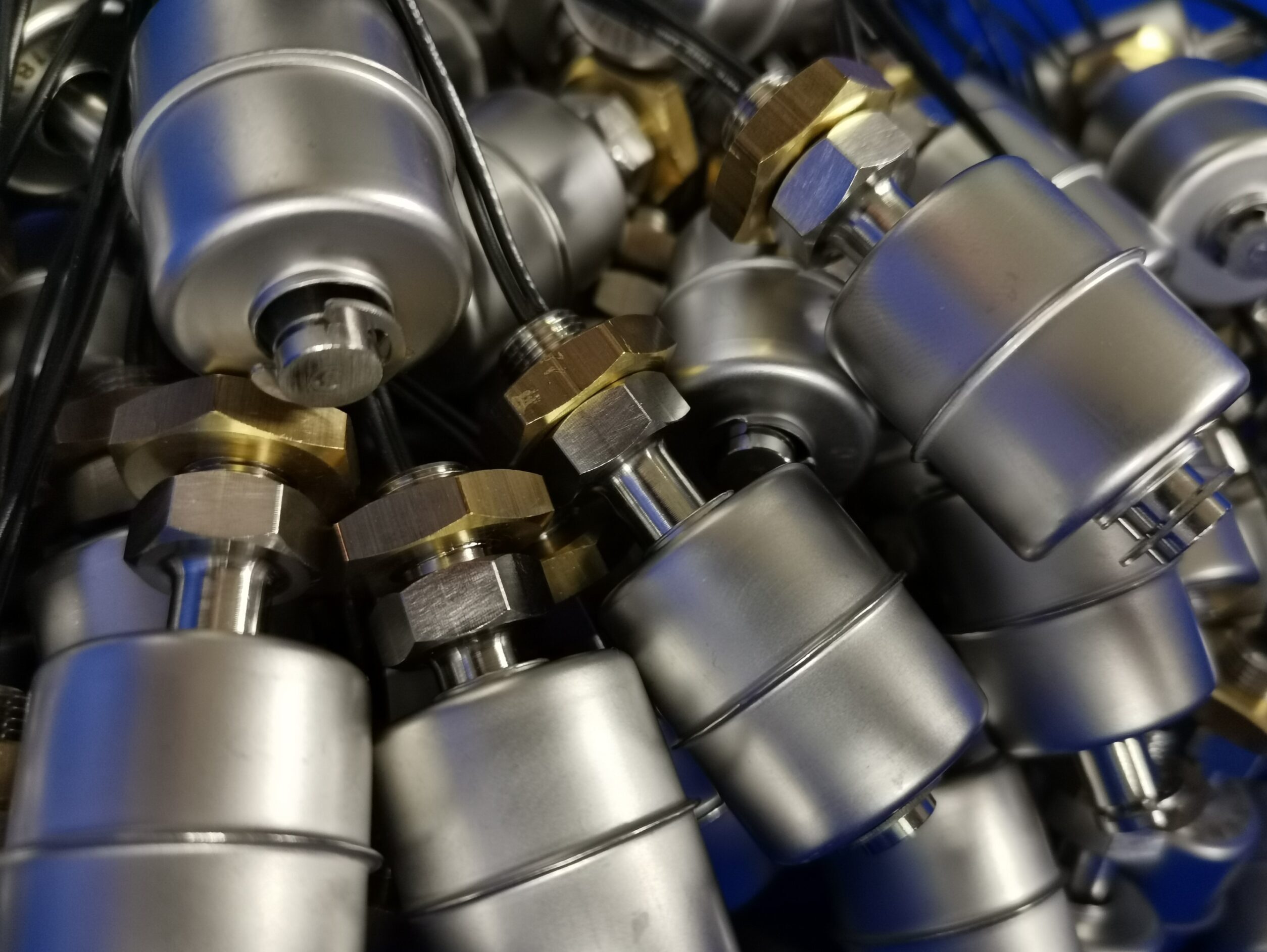 Float switches for level detection | reed.ch